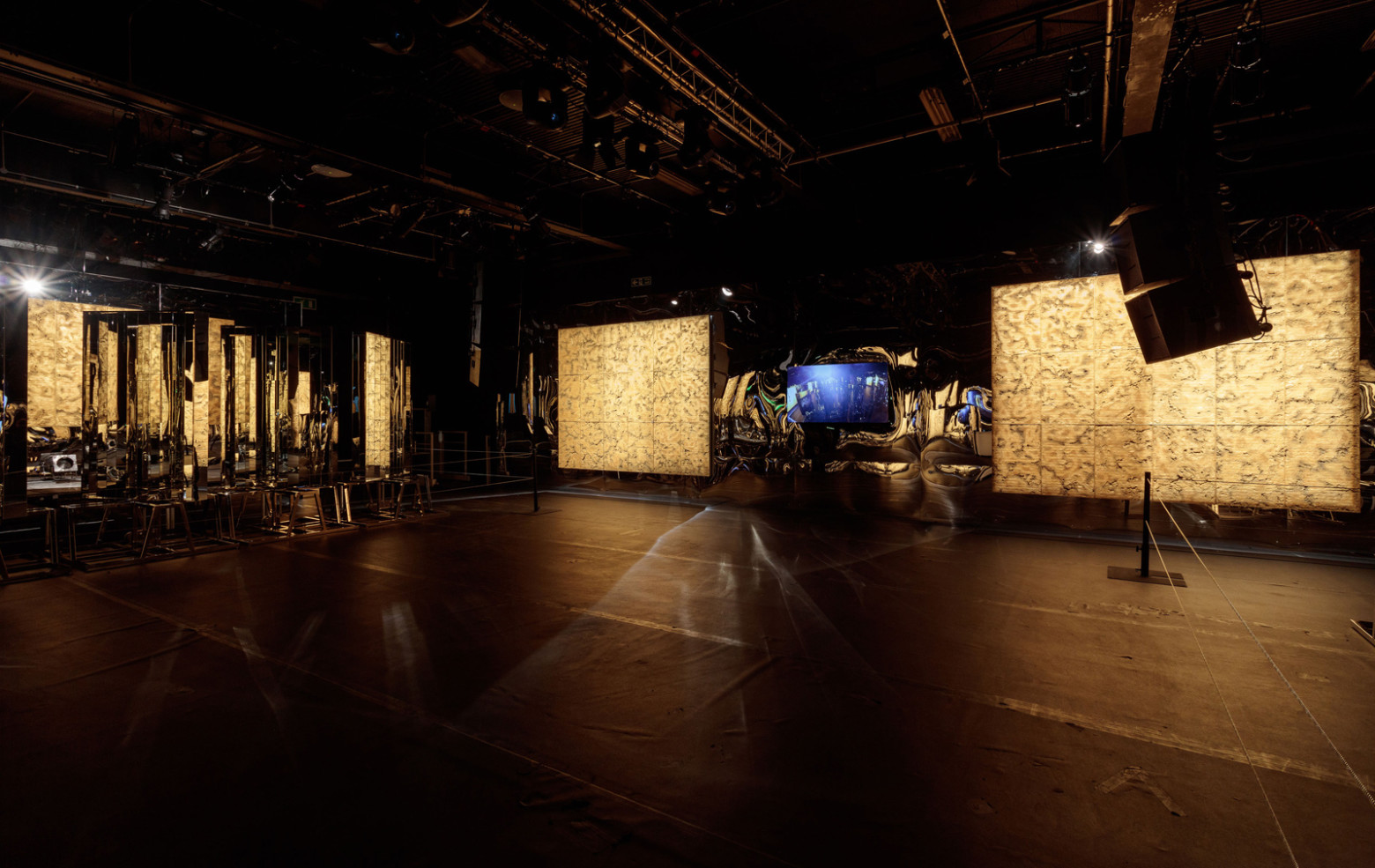 Zhang Ding turns the ICA theatre into a disco-era nightclub