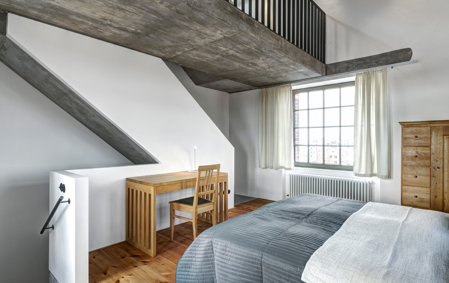 10 striking water tower conversions