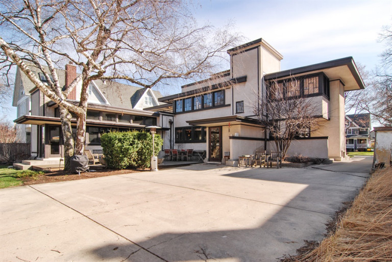 Frank Lloyd Wright’s restored Oscar B Balch House in Chicago hits the ...