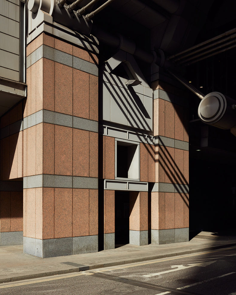 Photographer Rob Low captures London’s eccentric Postmodern landmarks ...