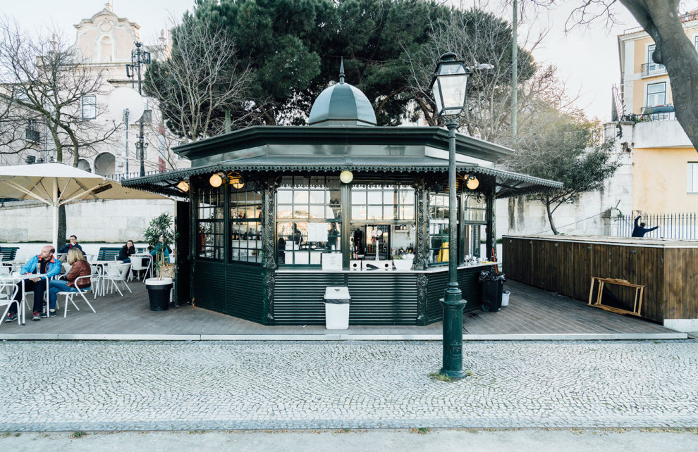 An ode to Lisbon’s kiosks by photographer Richard John Seymour - The Spaces