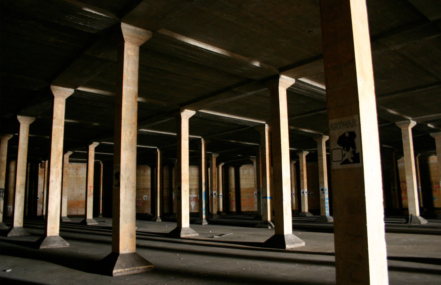 Subterranean sounds: how an empty water tank shaped Jherek Bischoff’s ...