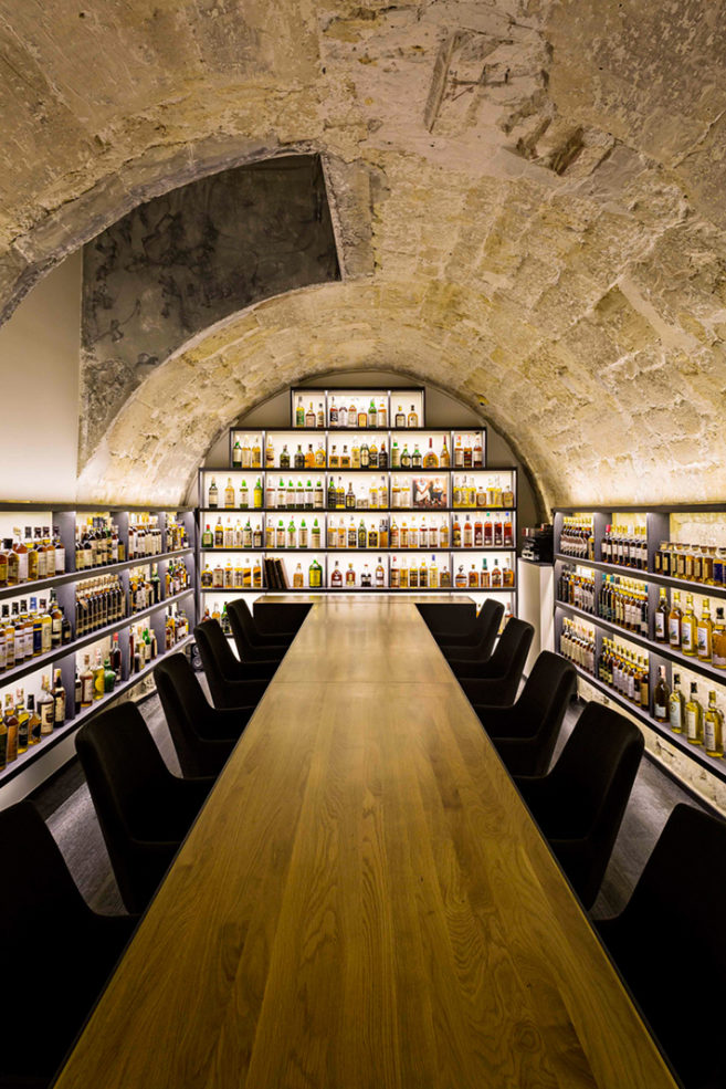 Golden Promise whisky bar opens inside a Parisian archway