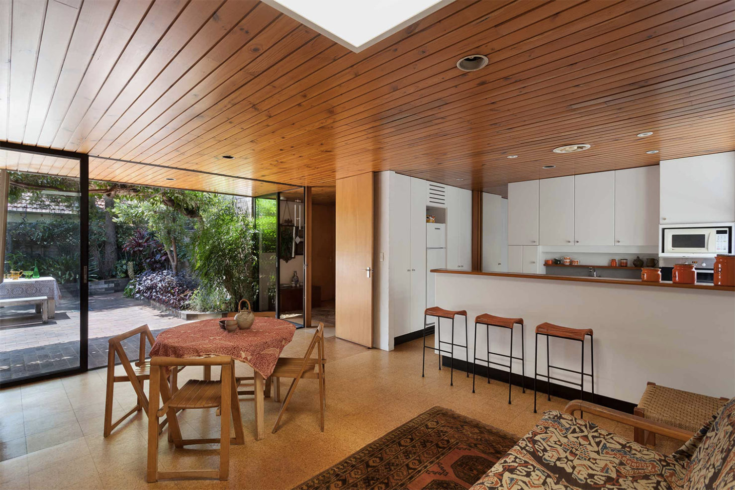 Property of the week: a midcentury bolthole by Sydney Opera House ...