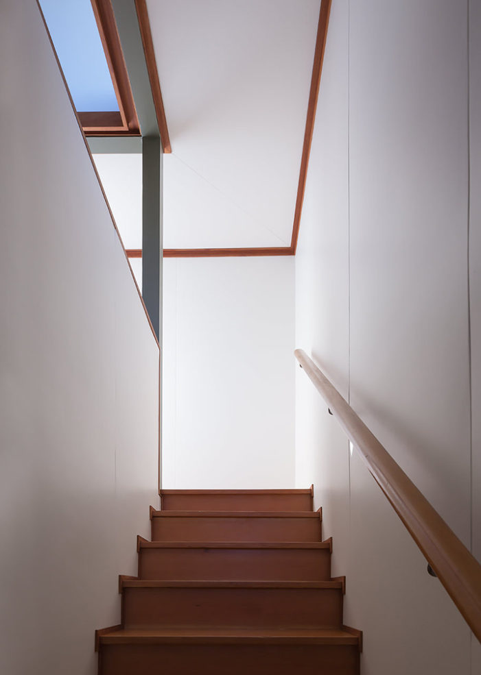 Modernist ‘treehouse’ by Harwell Hamilton Harris hits the market in LA ...