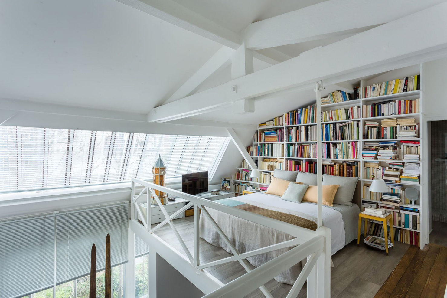 Light-filled warehouse conversion hits the market in Paris for €2.45m ...