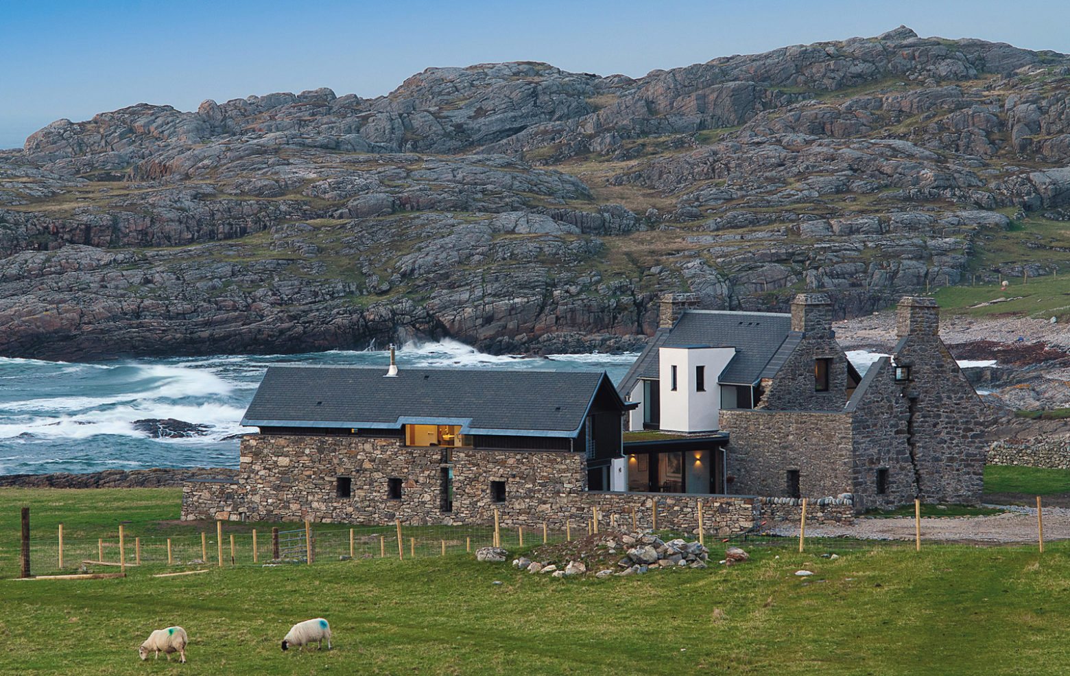 How to blend old and new architecture - The Spaces